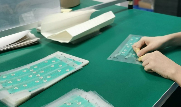 Tactile and Non-Tactile Feedback Systems in Customized Input Devices - BLOG